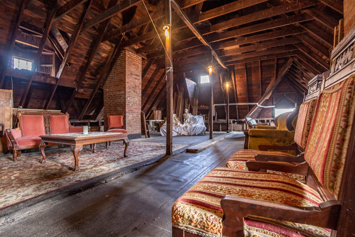 McInteer Villa Kansas Haunted Mansion Scares Investigators