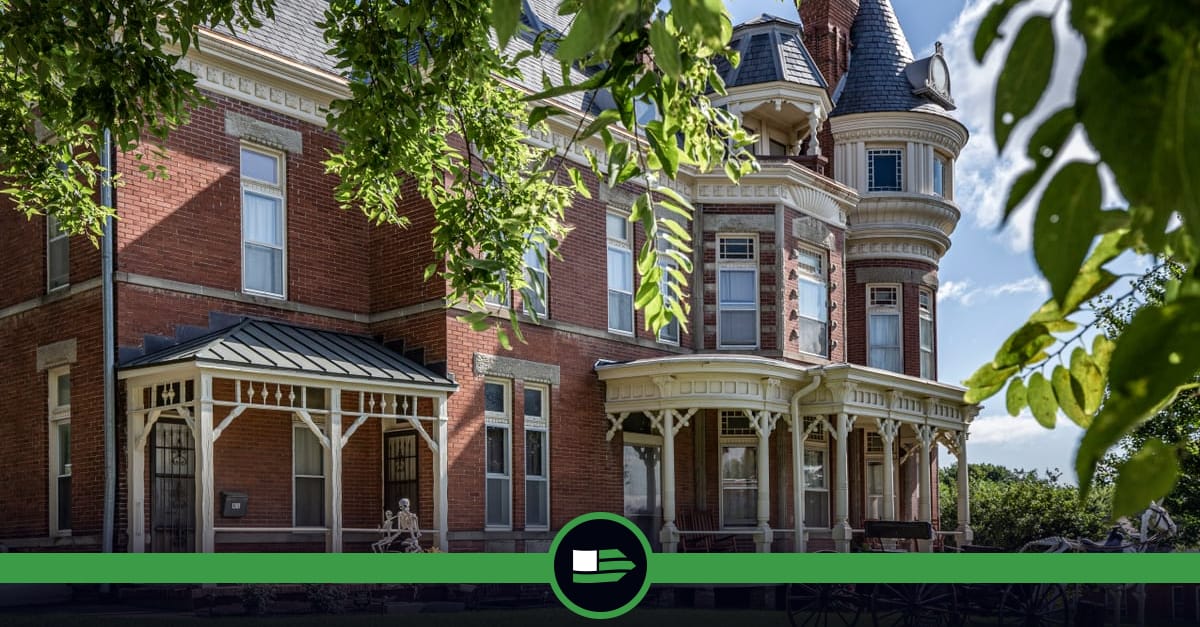 McInteer Villa Kansas Haunted Mansion Scares Investigators